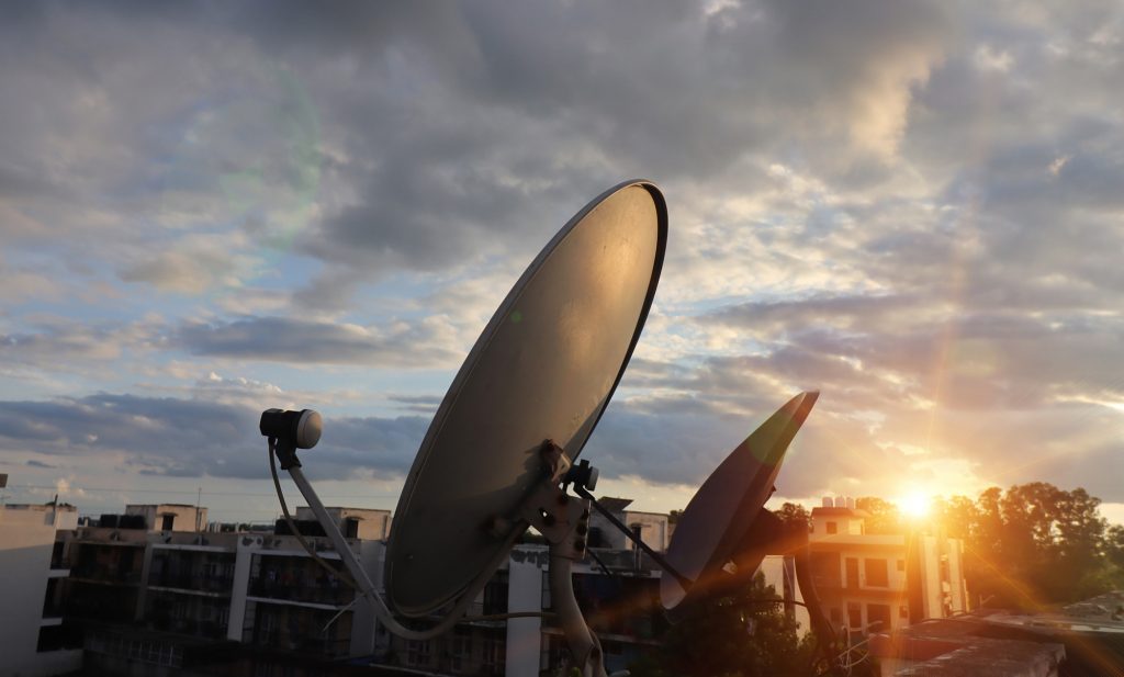 Satellite Reception Systems - Giant System